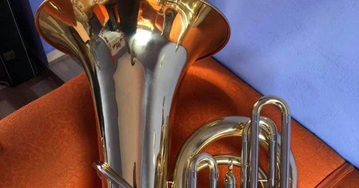 Tuba Dolphin 3/4 a casa das tubas tem tudo em tuba e instrumentos musicais