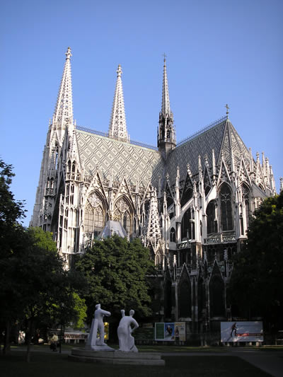 Around the World: Churches and Cathedrals in Vienna