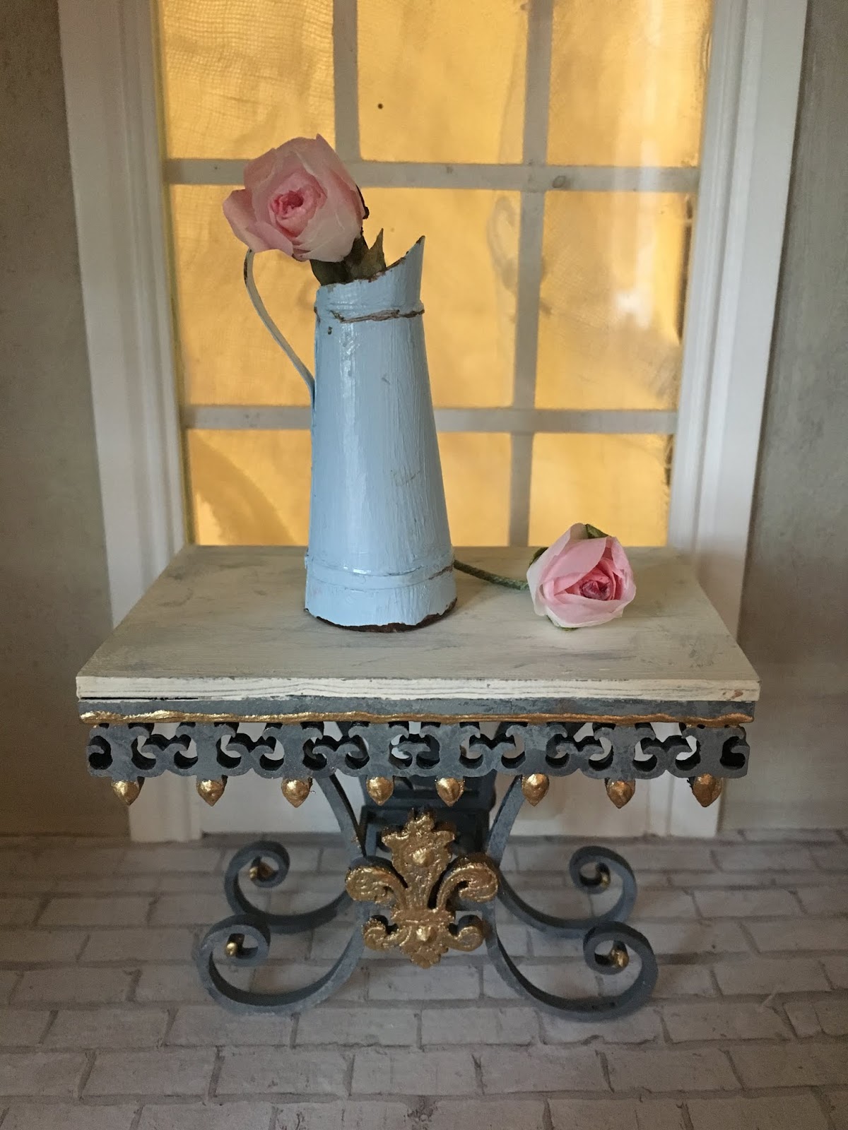 Maison Decor: Creating French Miniatures