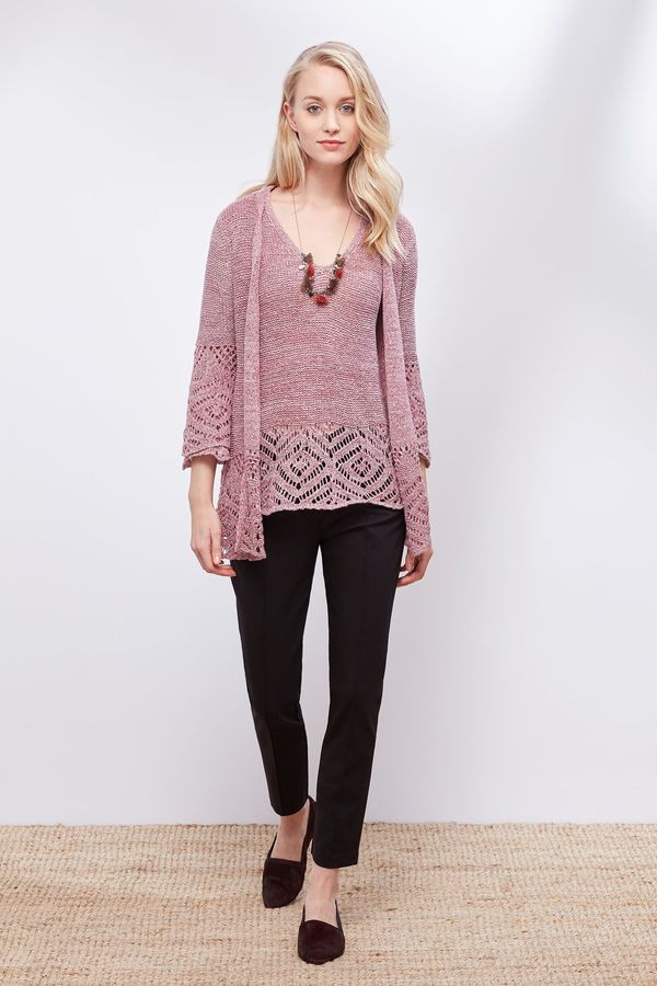 Arantxa Mendoza - Una Mujer Vasca Moderna