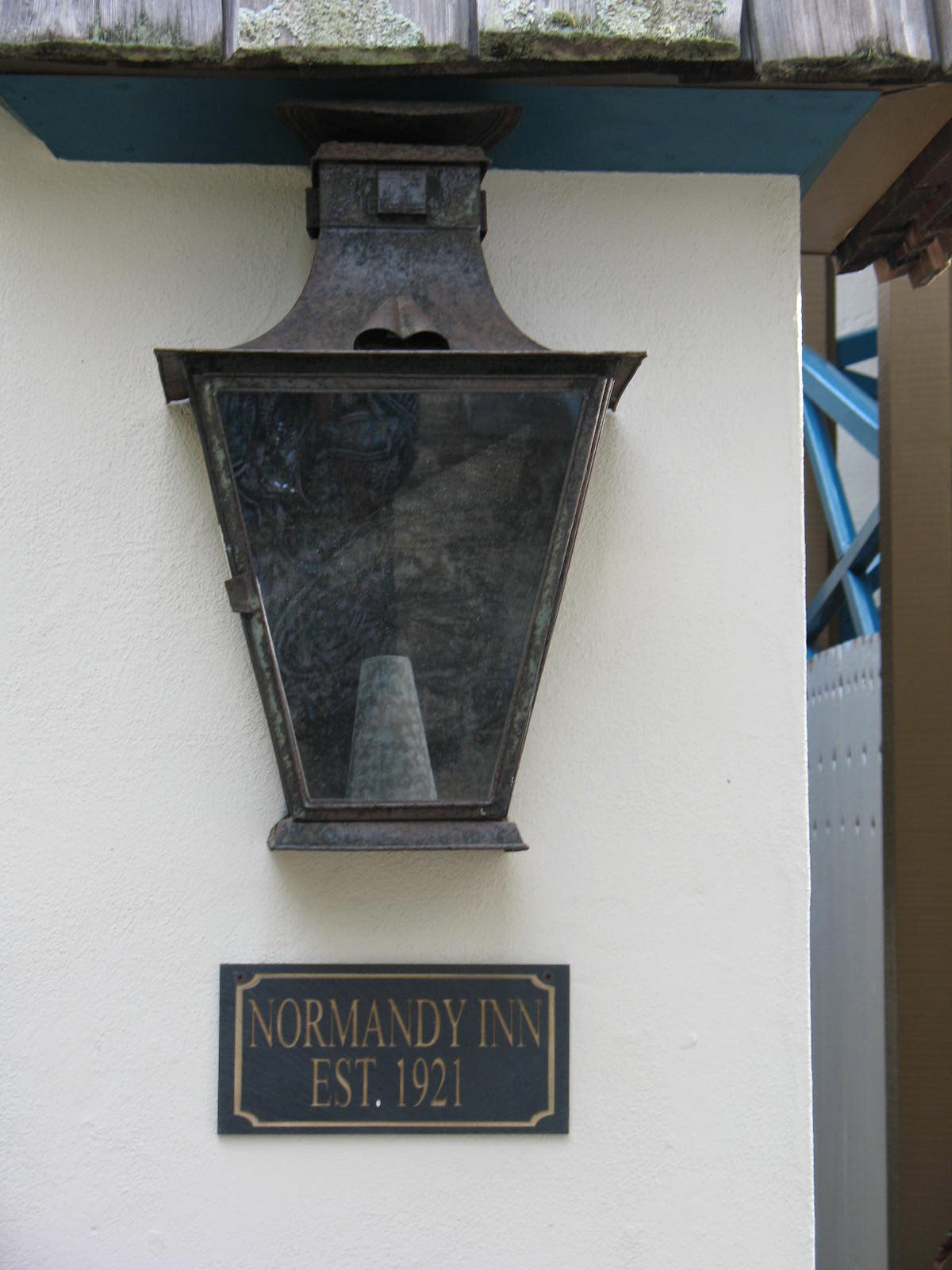 Miss Bloomers : Carmel- by- the Sea