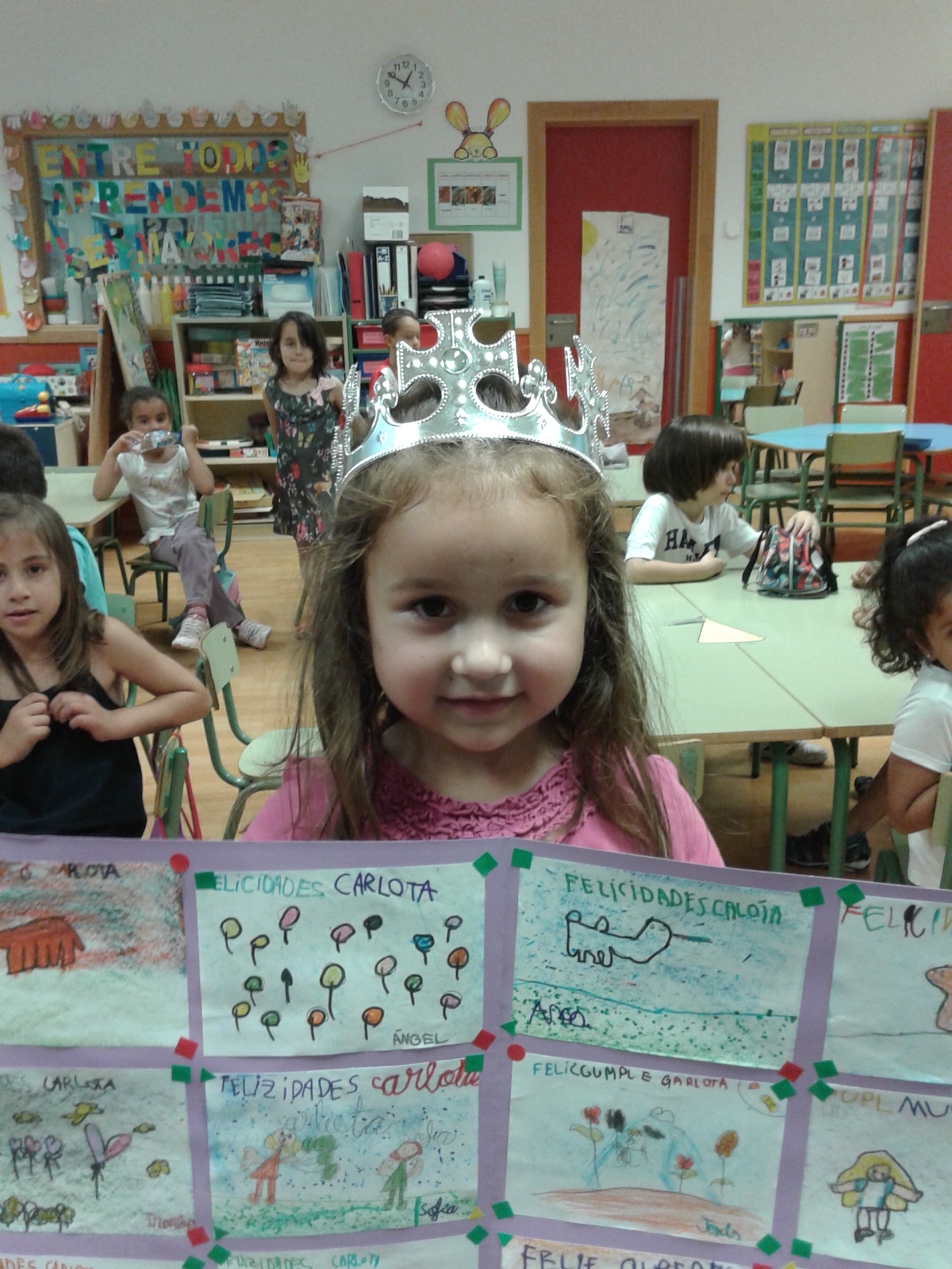 La clase de Laura: El cumpleaños de Carlota