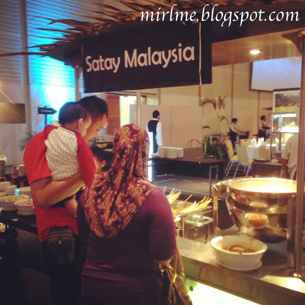 Mirlme Blog: Berbuka Puasa di Borneo Convention Centre Kuching (BCCK ...