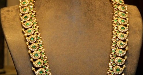 Emerald Mango Set by Hiya Jewellers - Jewellery Designs