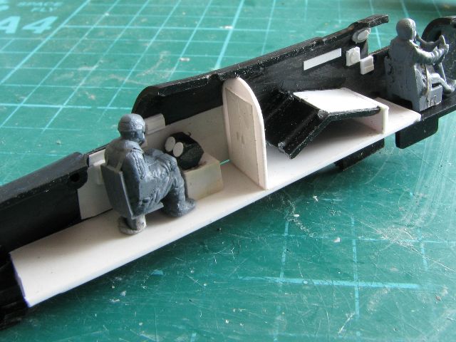 Fill 'n Sand: Airfix 1/72 Hampden - interior..