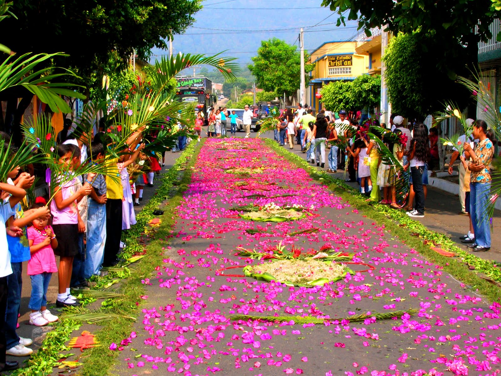 El Salvador Pilgrim: JUAYUA," SEMANA SANTA" (Easter week)