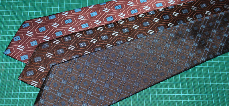 Making My Tennant Suit: Replica Giorgio Armani Tie - Magnoli Second ...