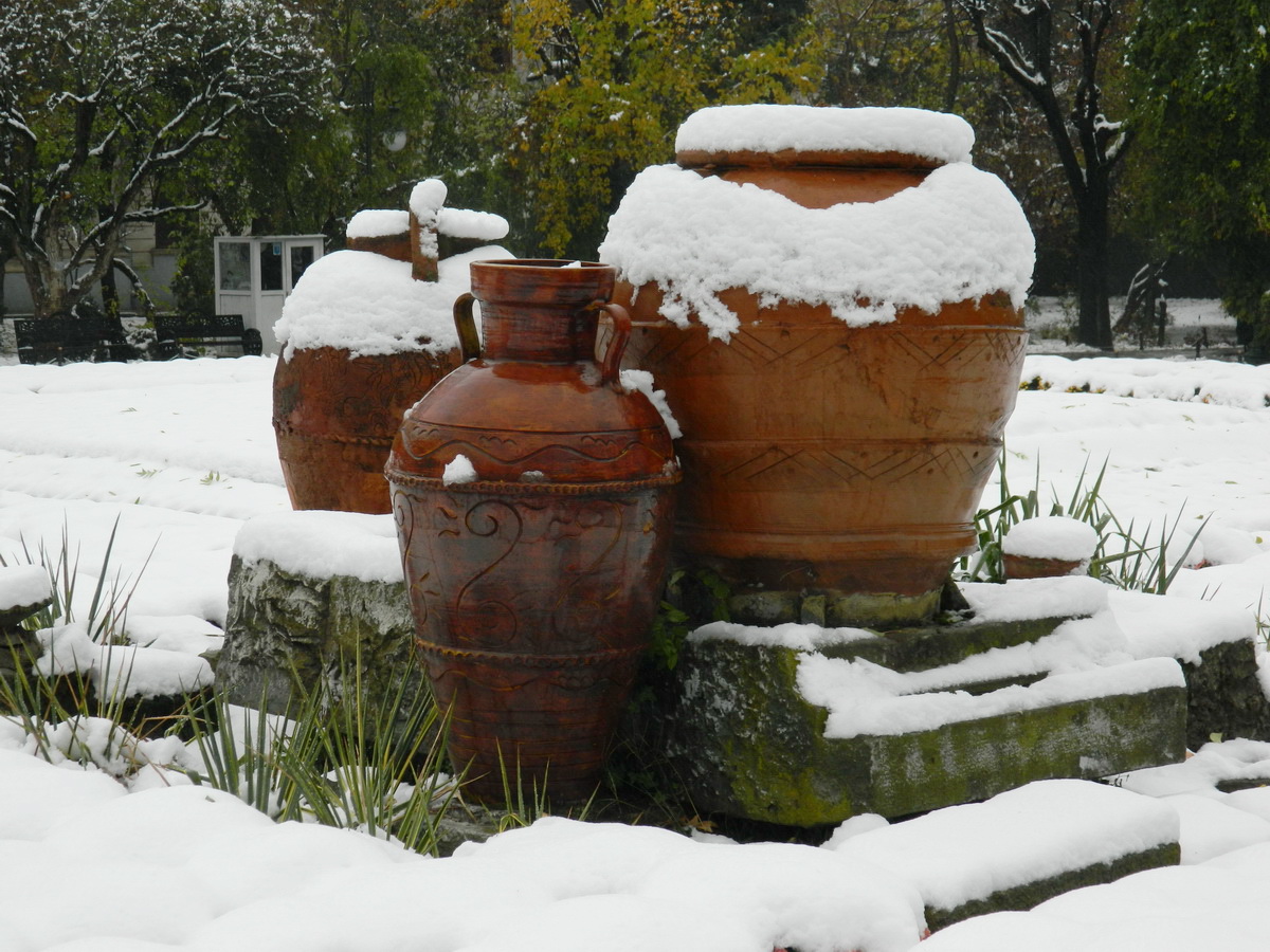 LA MULTI ANI, ROMANIA!: Amfore