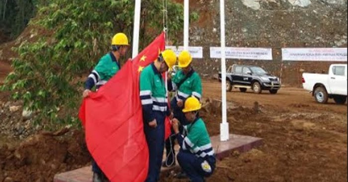 Insiden Penurunan Bendera RRC di Ternate | Akurat News