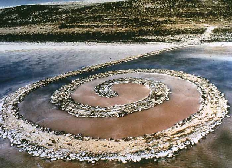 Um pouco sobre Land Art ou Earth Art.