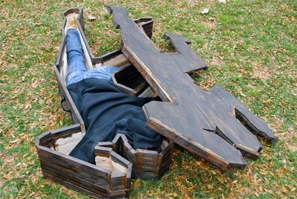 16 Cool and Creative Coffins ~ Now That's Nifty