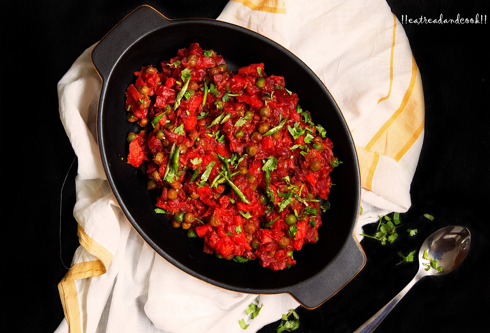 Beet Gajorer Torkari / Bengali Beetroot and Carrot Curry
