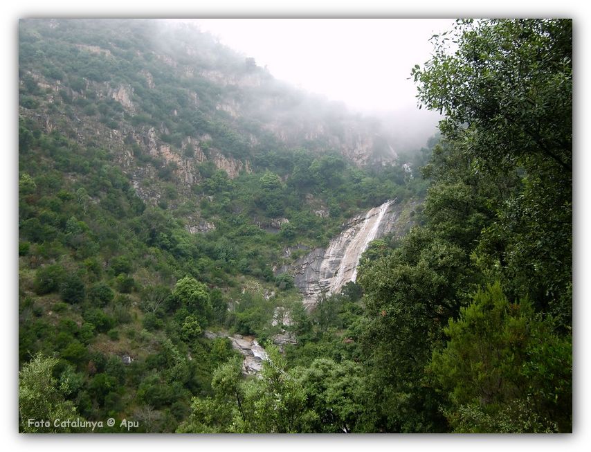 Foto Catalunya : Gualba (L'església de Sant Vicenç) y Parque ...