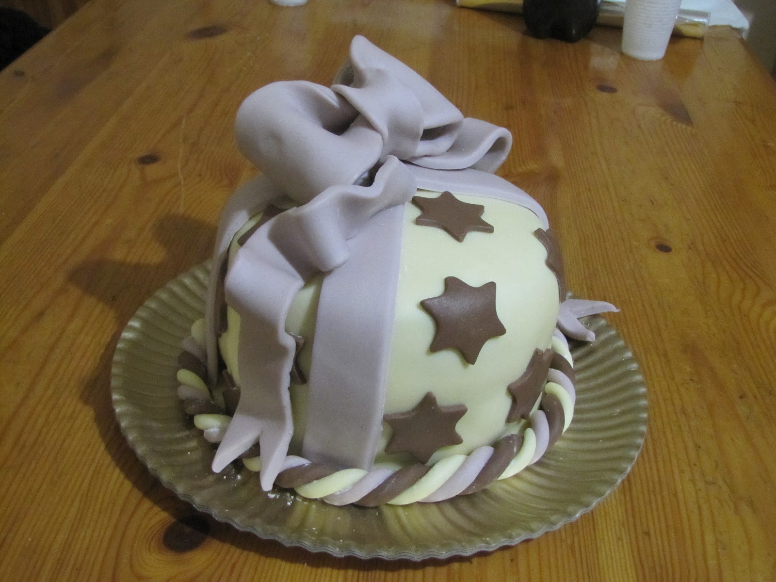 Samuela Cake Design: Torta pacco regalo