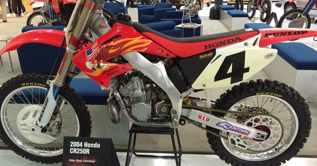 Dòng xe cào cào Honda CR550 2018 ~ Dạy Lái Xe An Toàn