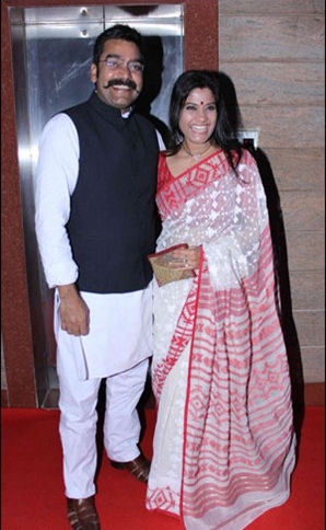 Bollywood Actor Ashutosh Rana & Wife Actress Renuka Shahane Family ...