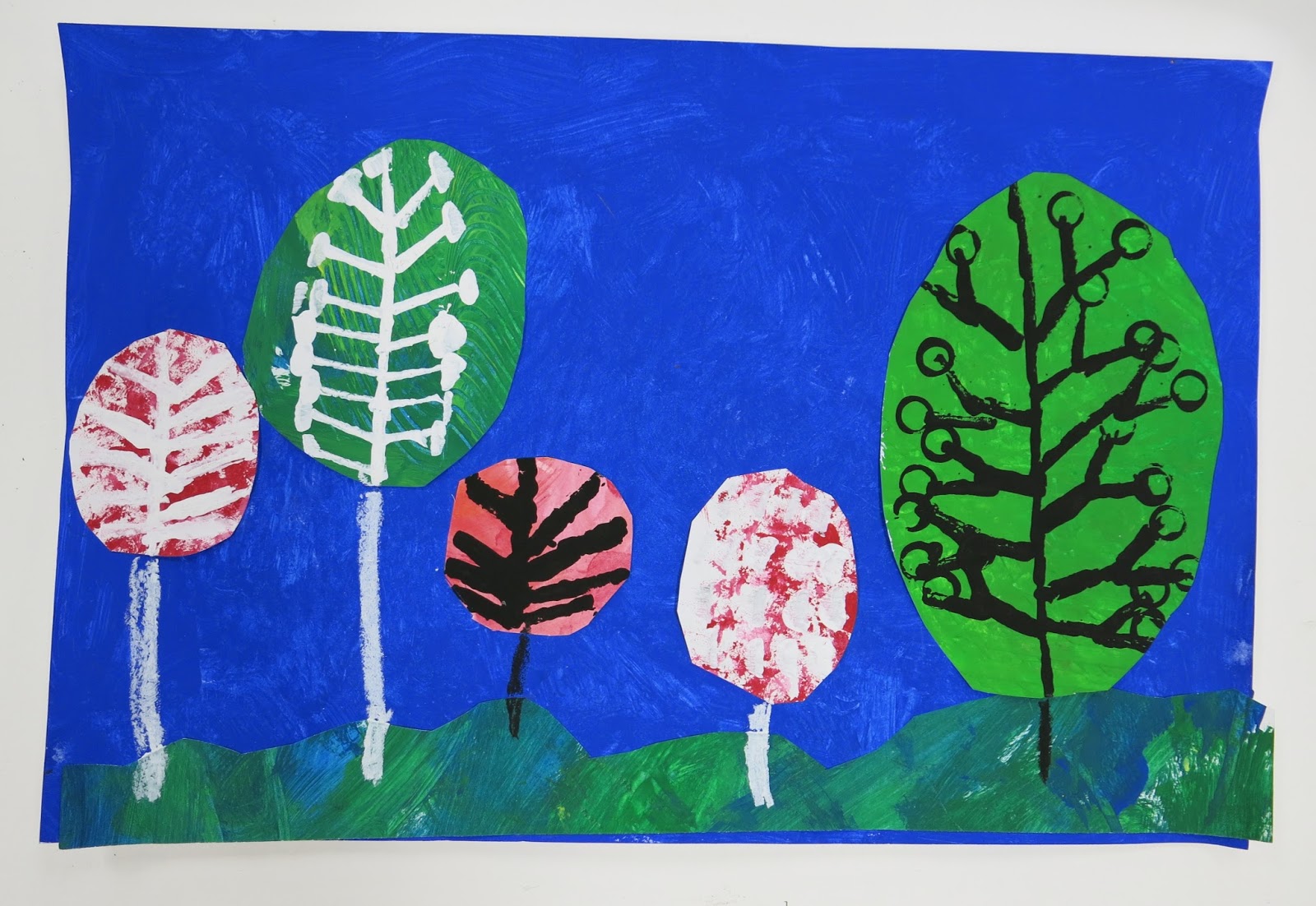 Cassie Stephens: In the Art Room: First Grade Landscapes