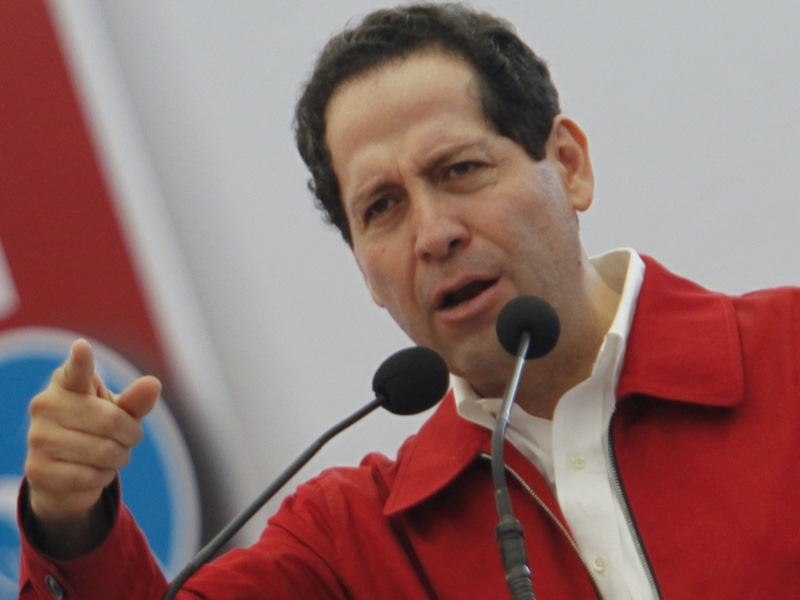 César Manzano. Nuevo Rumbo