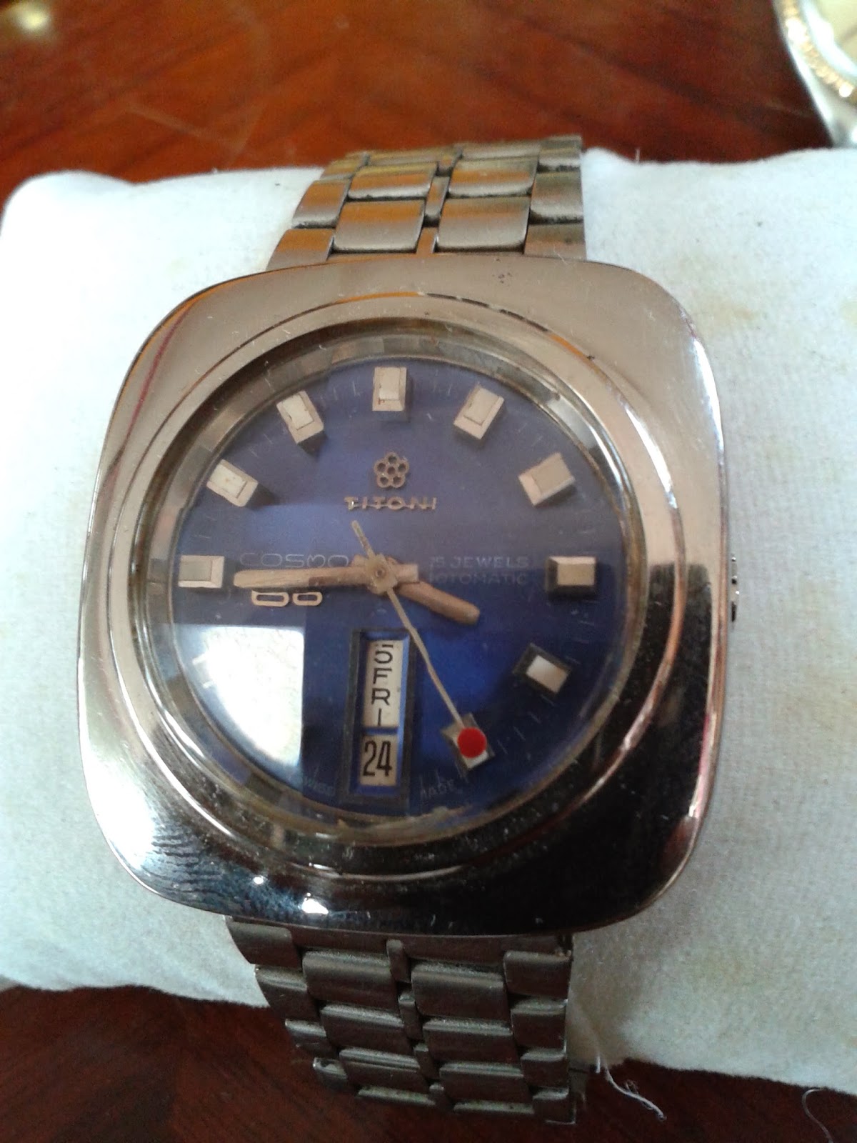 Badai Mencak Kelambit Biru: Koleksi jam lama berjenama , Patek Philippe ...