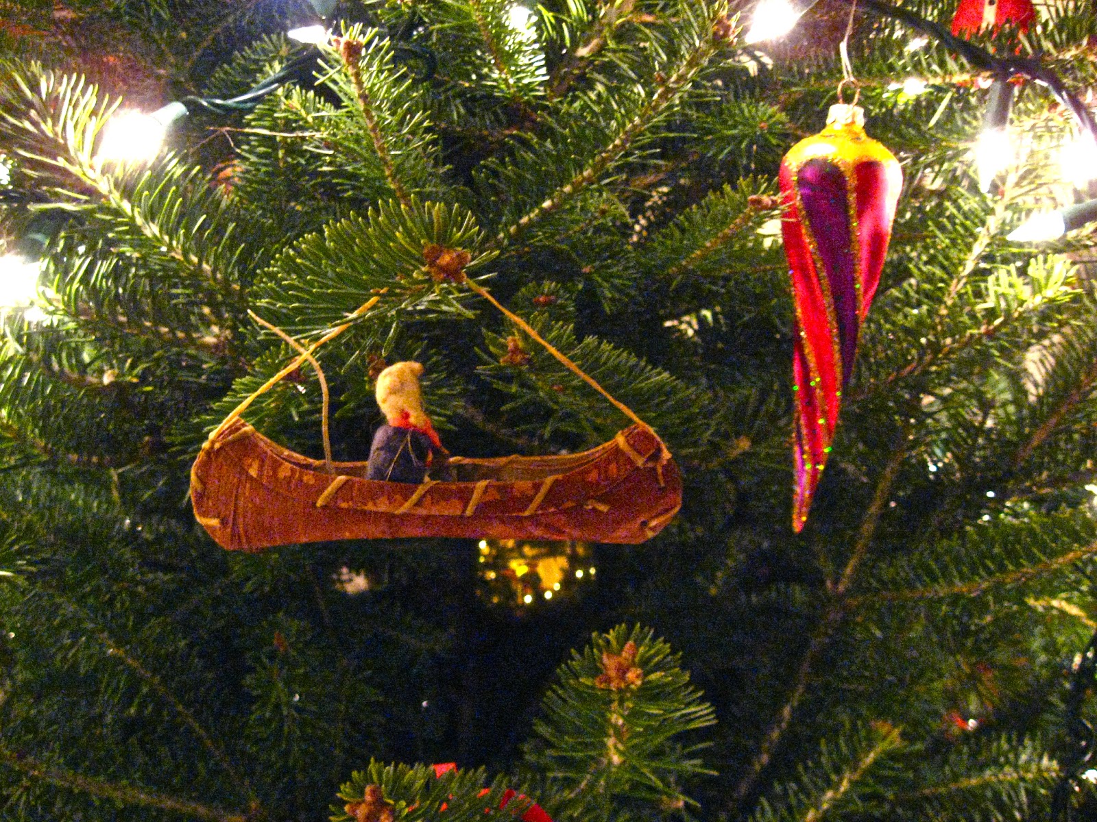 she's in the kitchen: on the first day of Christmas....Stuart Little ...