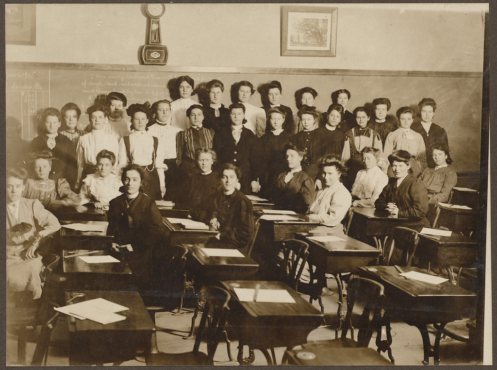 25 Rare Photos Show the Boston Public Schools in the Late 19th Century ...
