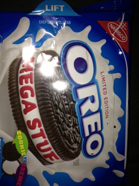 Always Blabbing: Nabisco MEGA stuffed Oreos