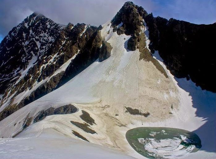 Haunted India: Riddles Of The Dead: Skeleton Lake, Roopkund