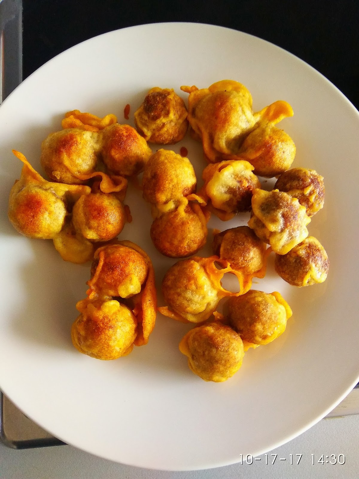 Bharathi's Kitchen: Munthiri Kothu - Traditional South Indian sweet