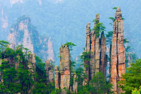 Amazing places of world: Muntii Tianzi din China!