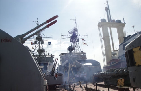 DEFENSE STUDIES: Vietnamese Petya Class Light Frigates : Still Powerful ...