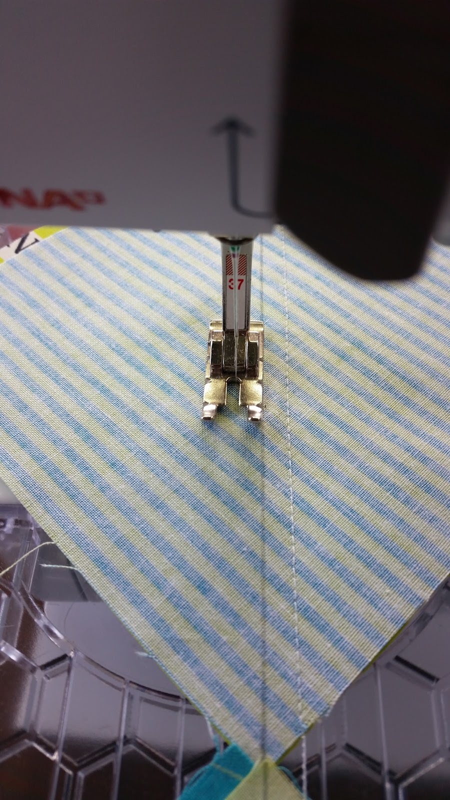 Elven Garden Quilts: Block #20 Caroline Tutorial - Farmer's Wife Sew Along