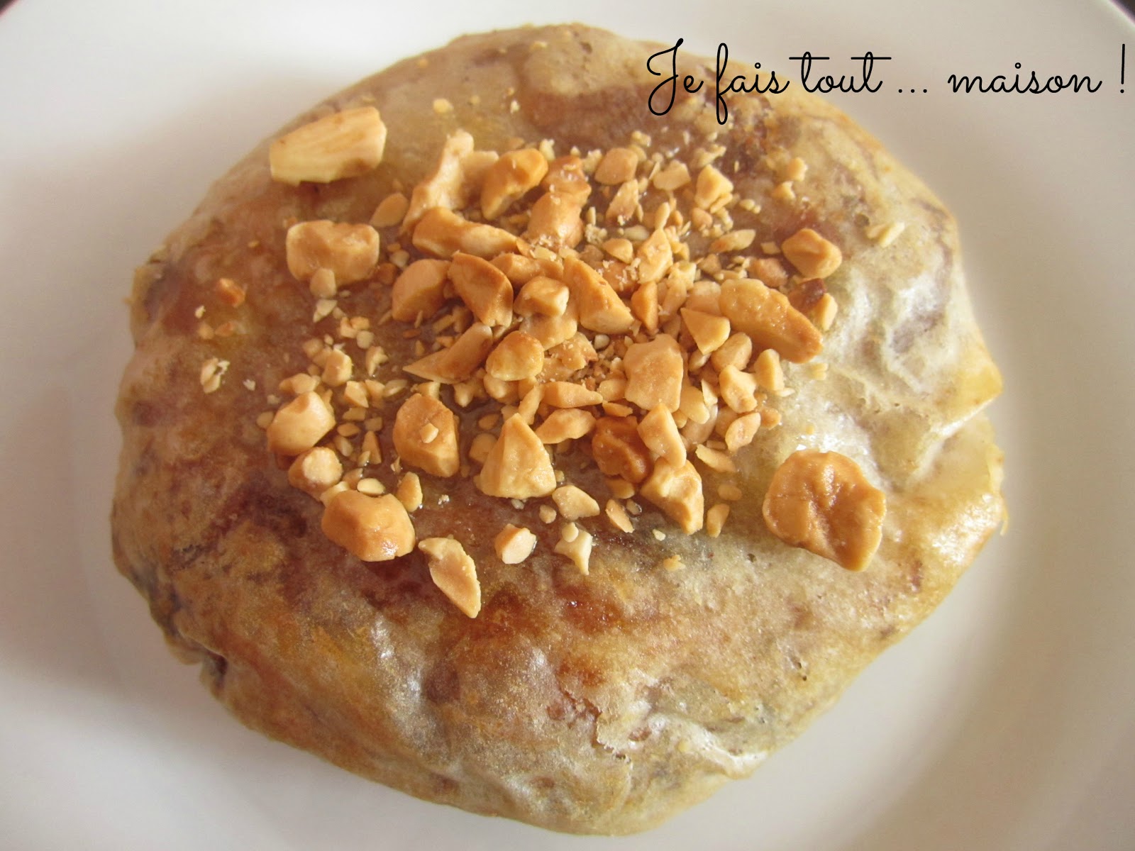 Mini pastilla au poulet et aux amandes