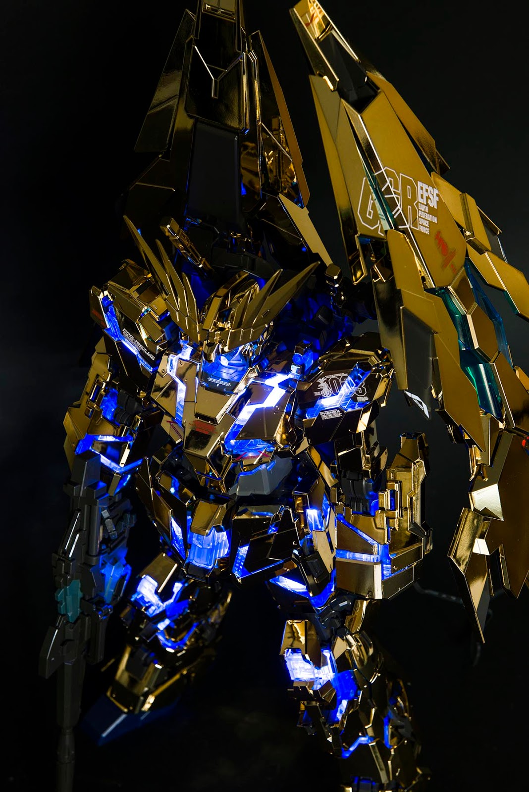 Premium Bandai PG 1/60 Unicorn Gundam 03 Phenex Preview Image Gallery ...