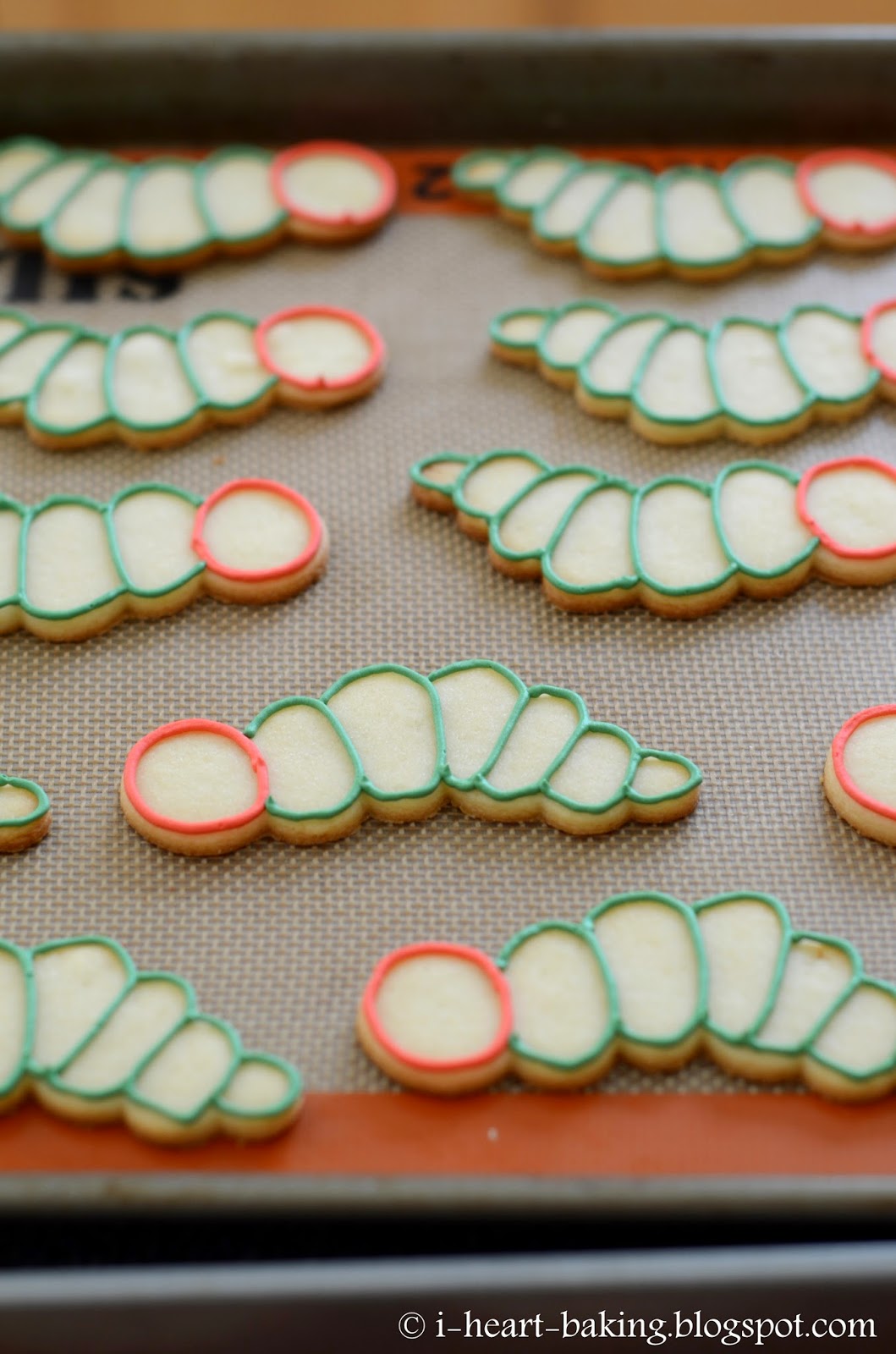 i heart baking!: very hungry caterpillar cookies
