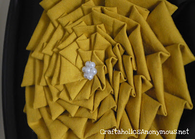 mareri: Pleated Fabric Flowers