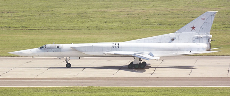 SI VIS PACEM, PARA BELLUM: Il Tupolev Tu-22 (Туполев Ту-22, nome in ...