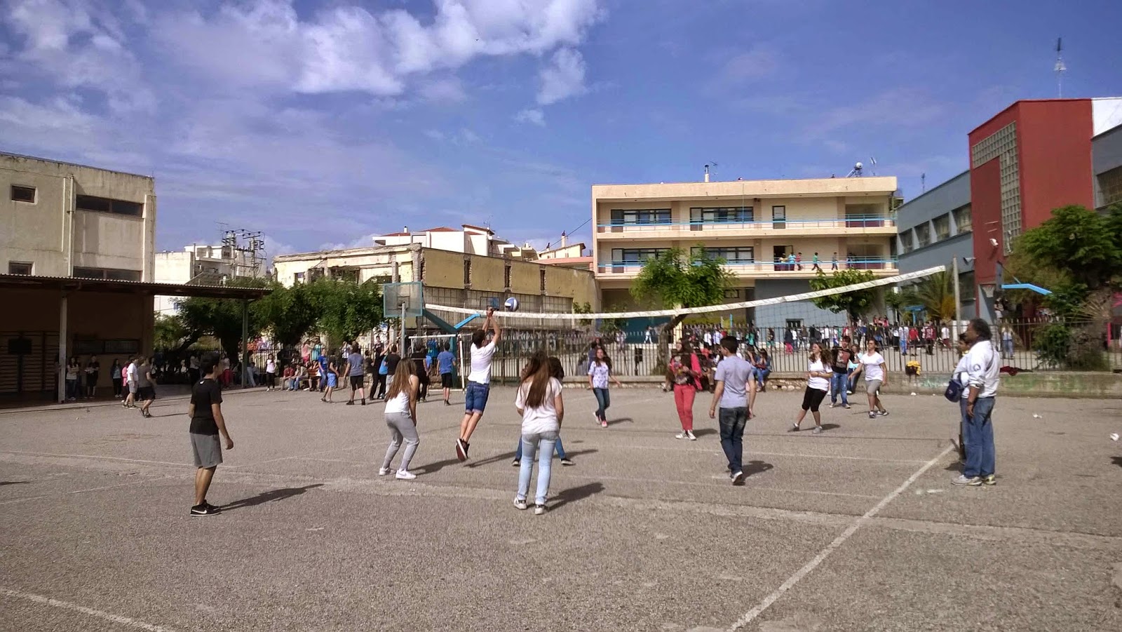 2 στη 14η. Μαθητικό ΠεριΟΔΙΚΟ. 2ο Γυμνάσιο Αιγίου.