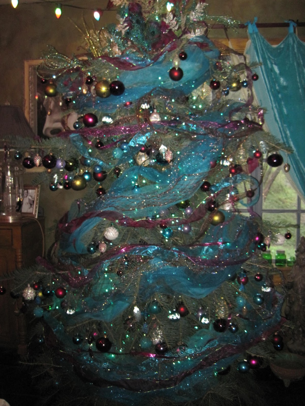 THE ART OF JUNE: OUR HOLIDAY SEASON...