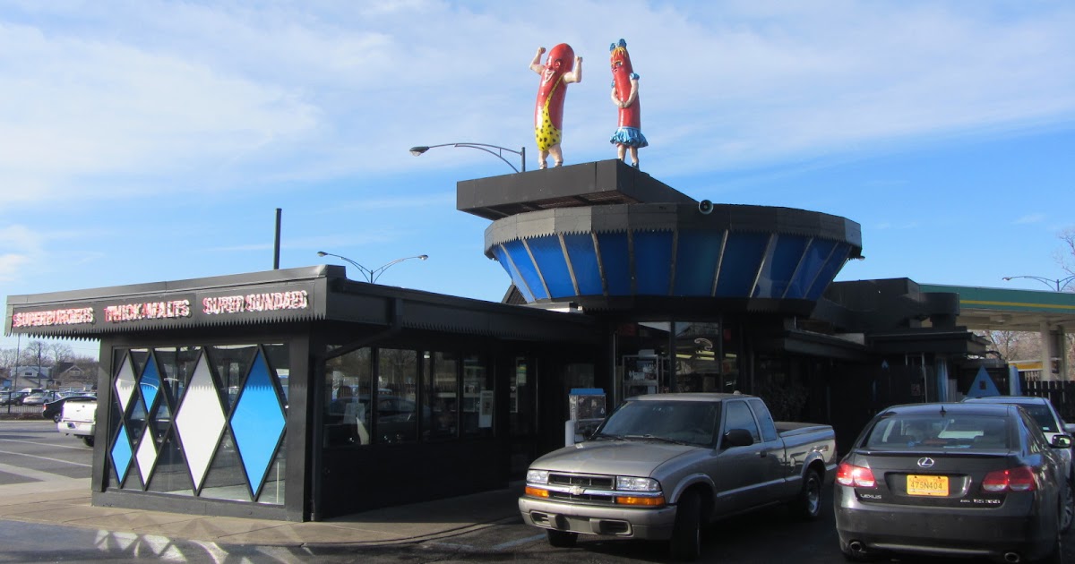 Chicago: Superdawg Drive-In