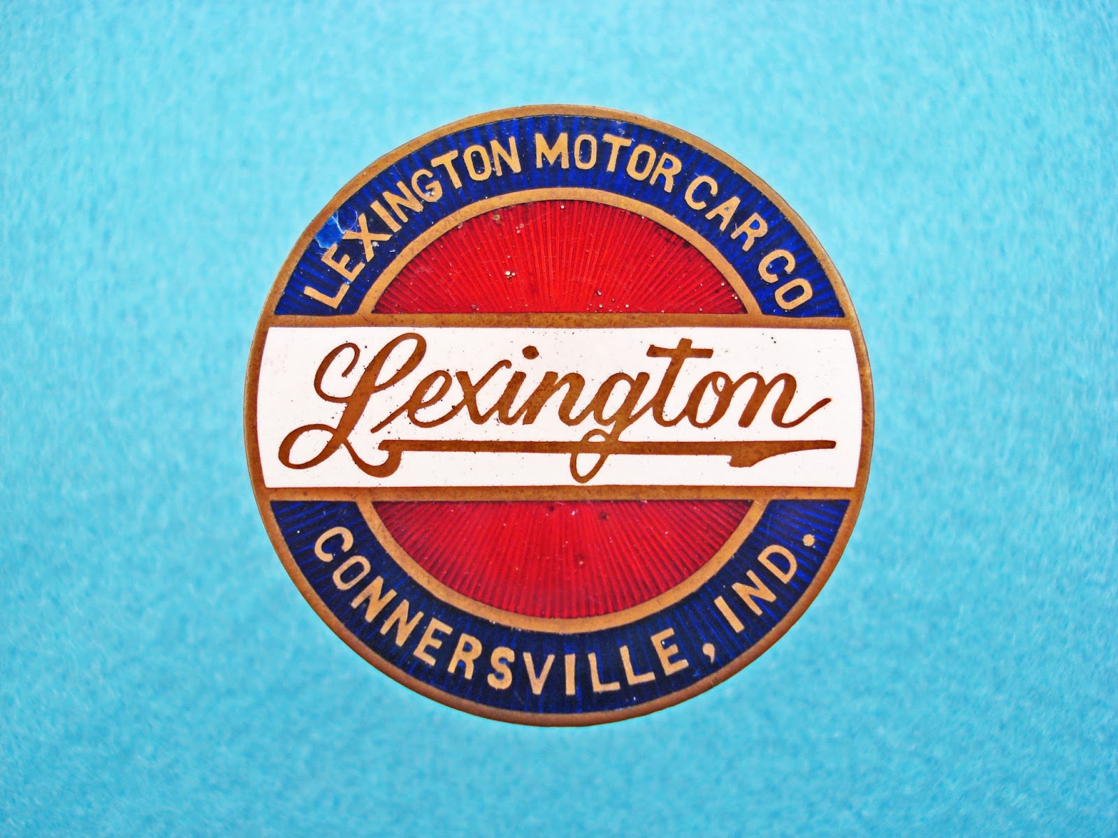 American Auto Emblems: LEXINGTON