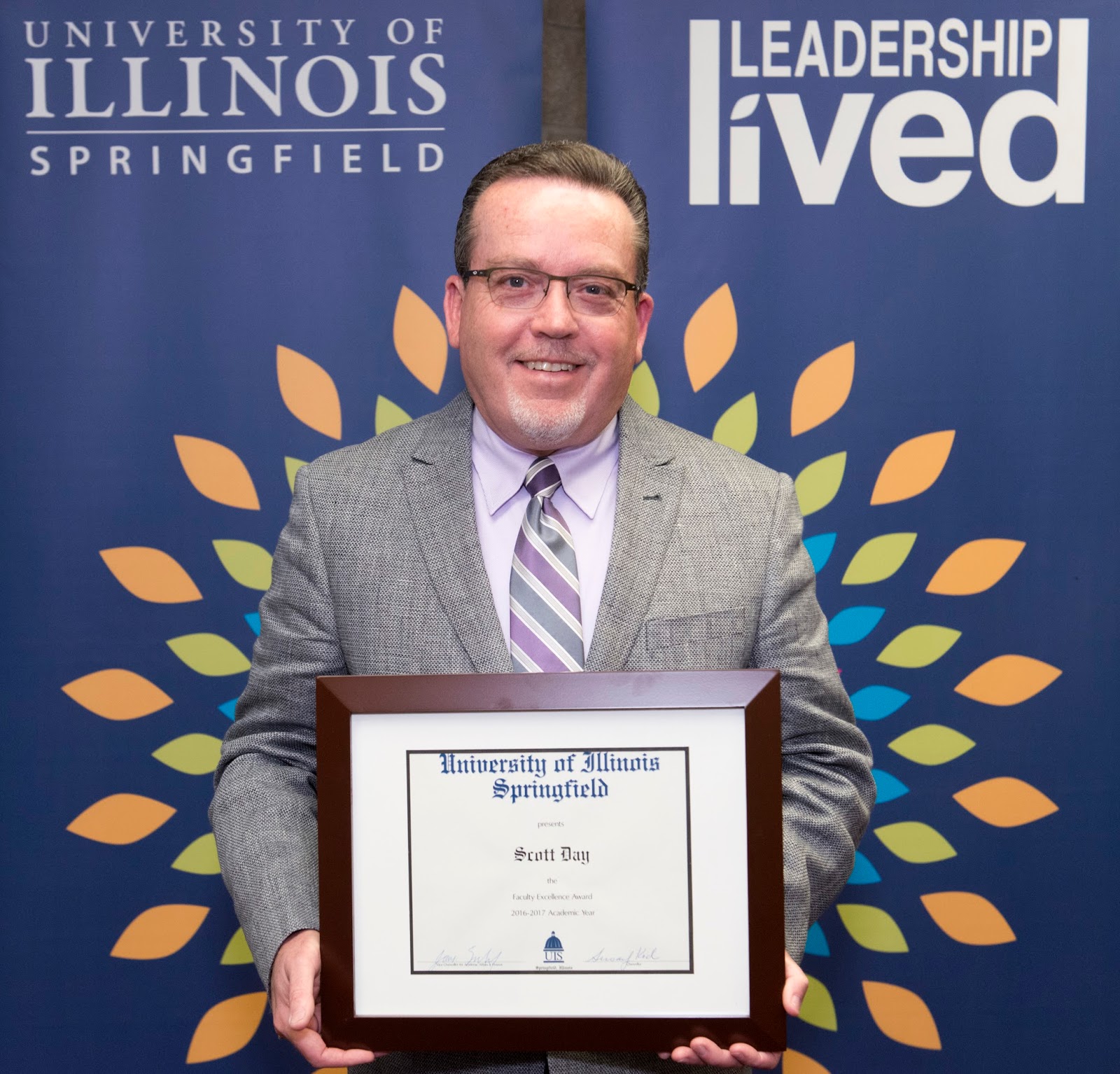 UIS People: UIS faculty members receive awards for teaching and service ...