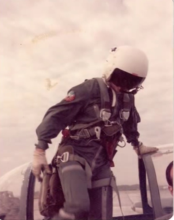 Fotos Viejas de Mar del Plata: EL PILOTO MARPLATENSE QUE HUNDIÓ AL SIR ...