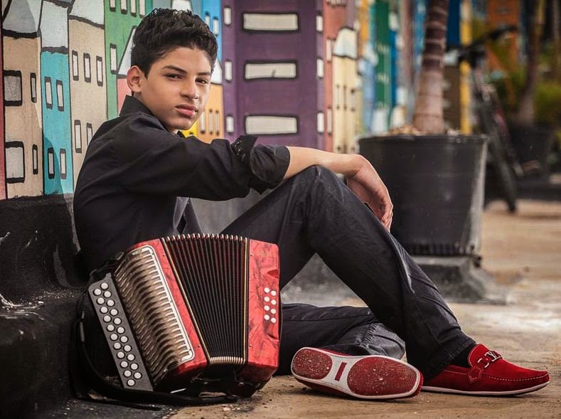 Jayson Guzmán ''un Debut Prematuro en la música Típica'' | Rafa ...