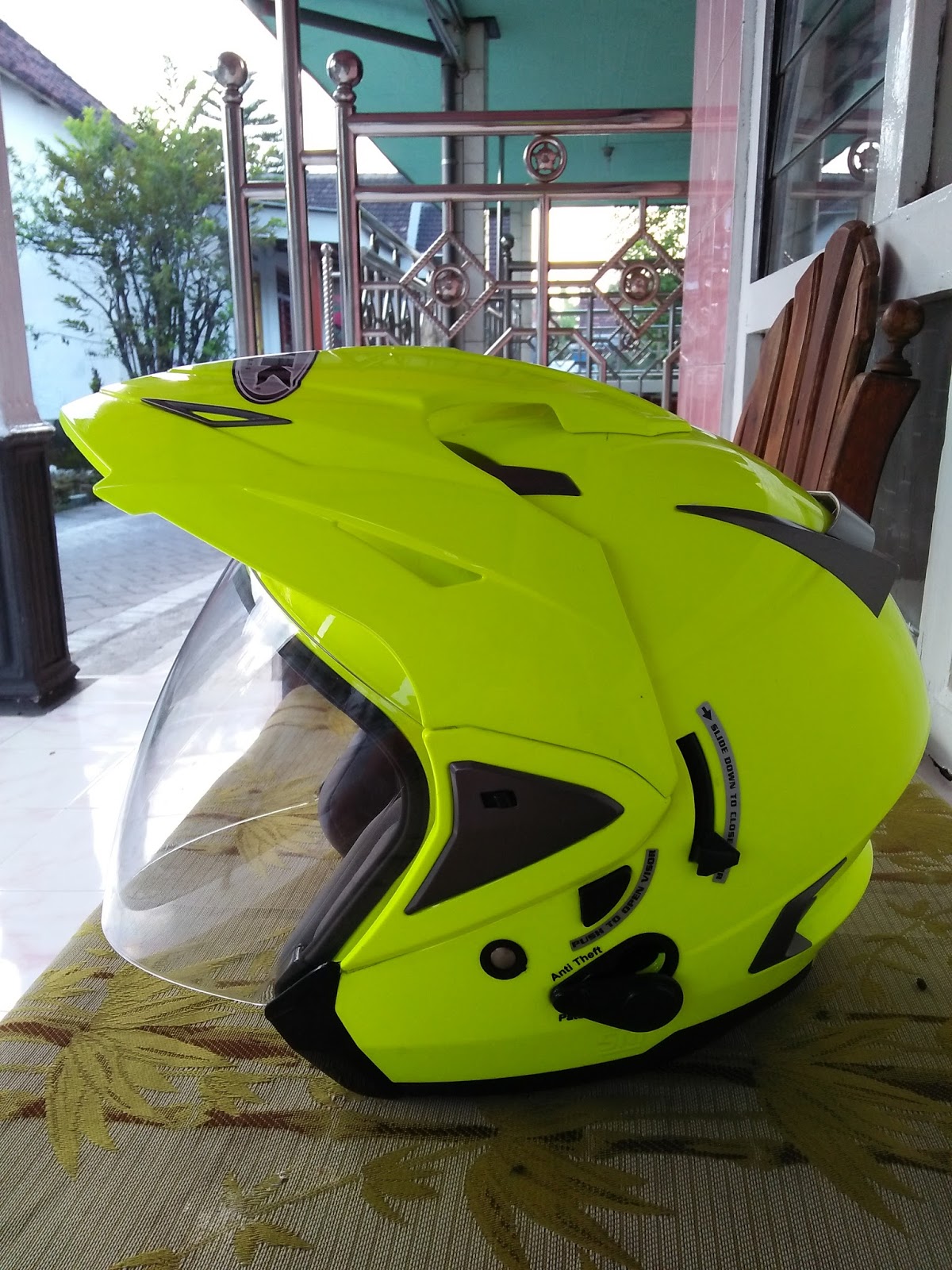 Mr.Arnold19: Review Helm INK T-Max Hijau Fluo ( ijo stabilo ) 2 RASA