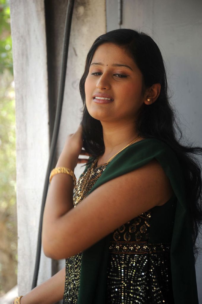 Tollywood Actress Photo Gallery: Bharathi New Telugu actress Latest Stills
