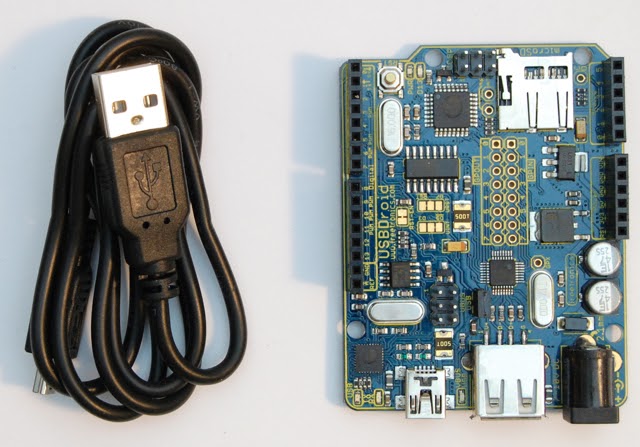 Dr. Monk's DIY Electronics Blog: Freetronics USB Droid Review