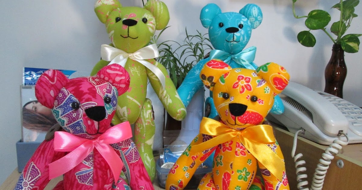 Bunga Yuyi Craft: Boneka Beruang Batik Ukuran Besar