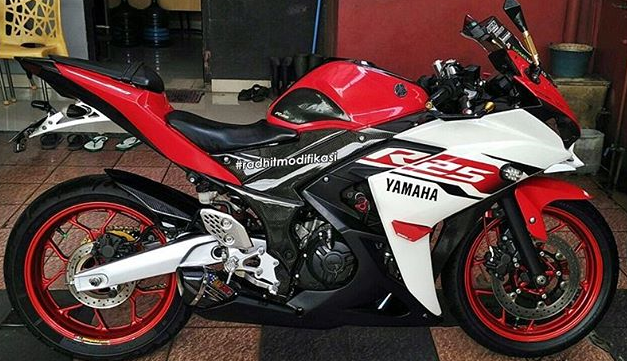 50 Foto Motor Modifikasi Yamaha R25 Terbaru lebih Sporty & Keren