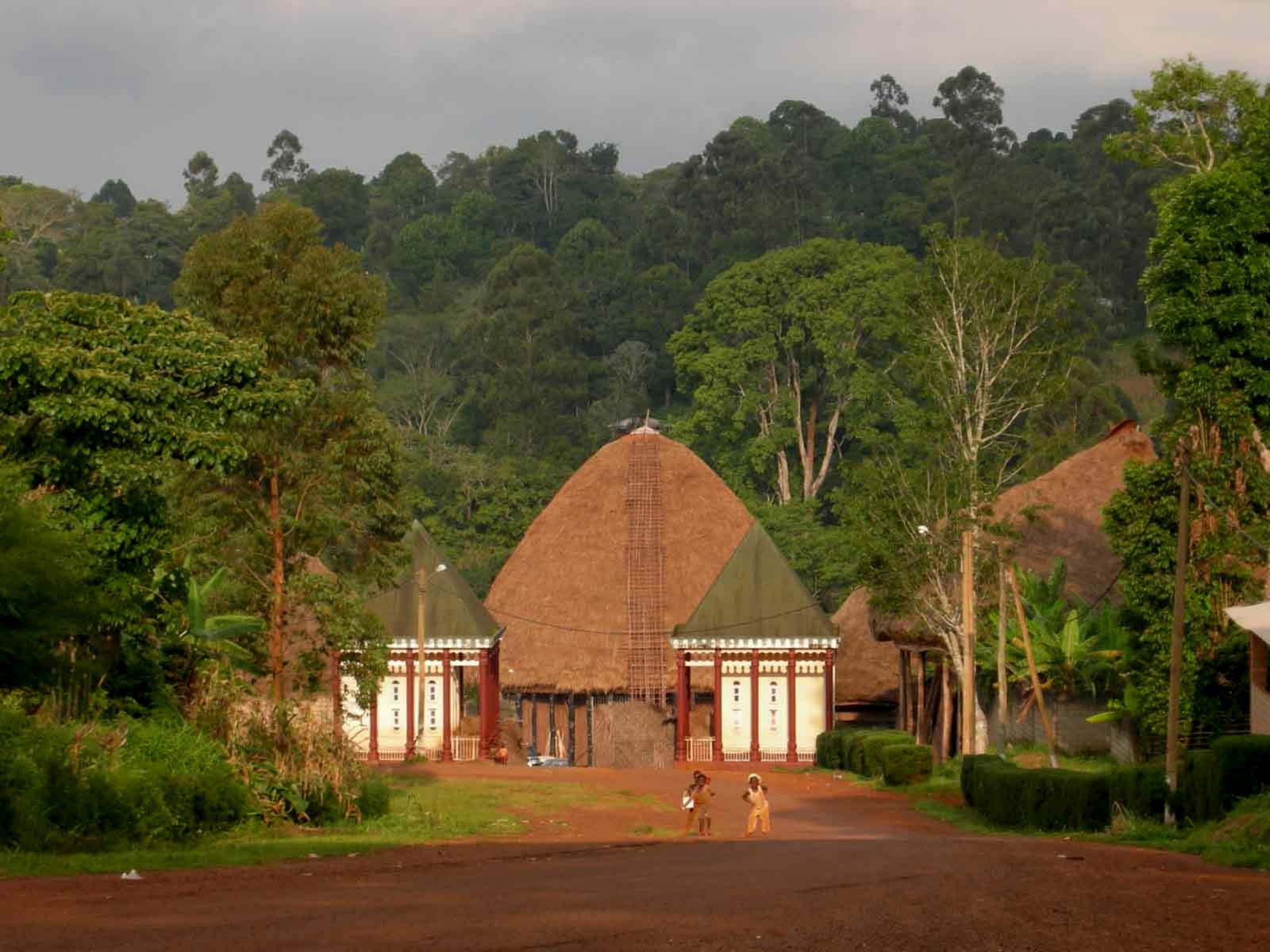 Cameroon ( Cameroun ). A voyage to Cameroon, Africa - Douala, Yaoundé ...