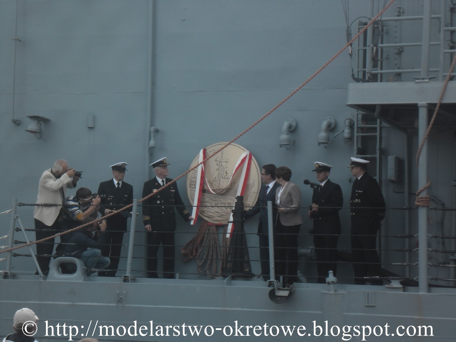 Modelarstwo okrętowe: Święto Wojska Polskiego - Wodowanie monety ORP ...